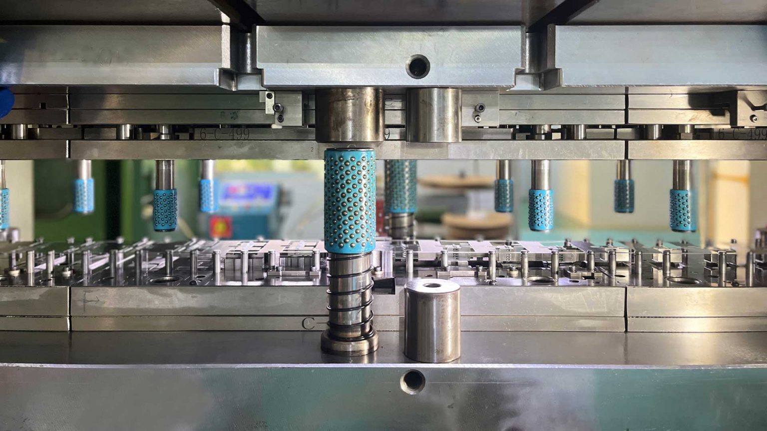 Knowledge About Progressive Die Stamping | CNstamping