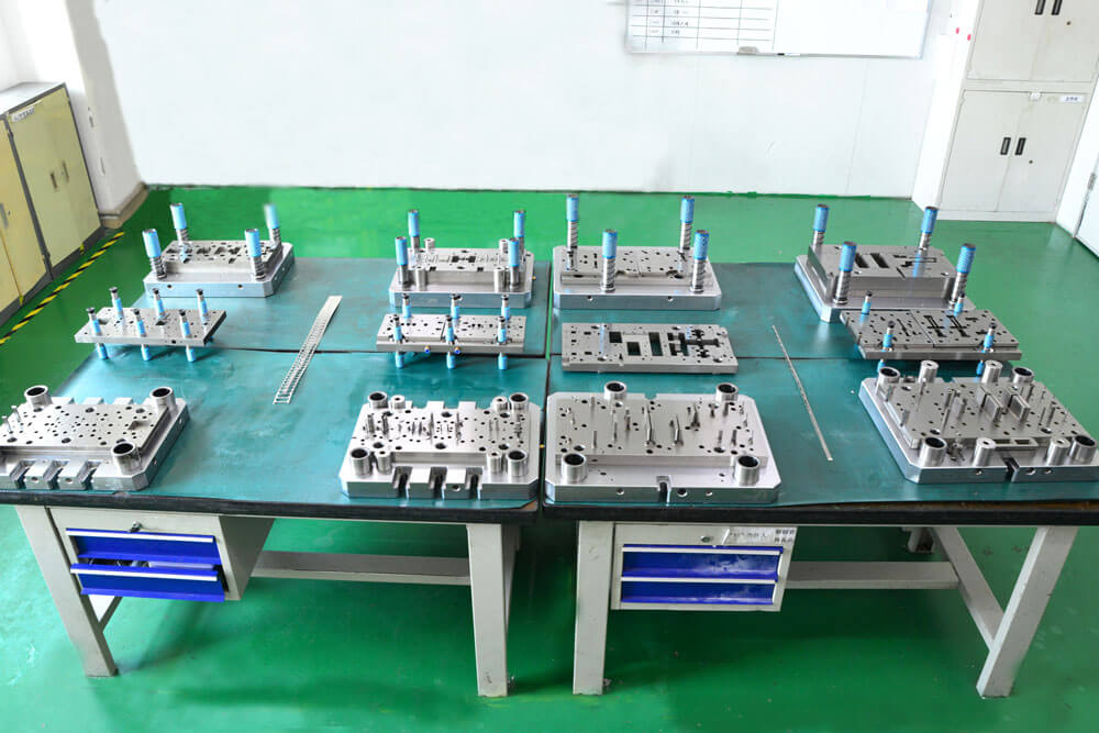 Progressive Tooling | Progressive Dies Stamping | CNstamping